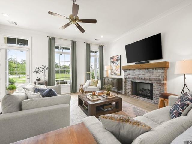 14006 Mullins Way, Baton Rouge, LA 70817