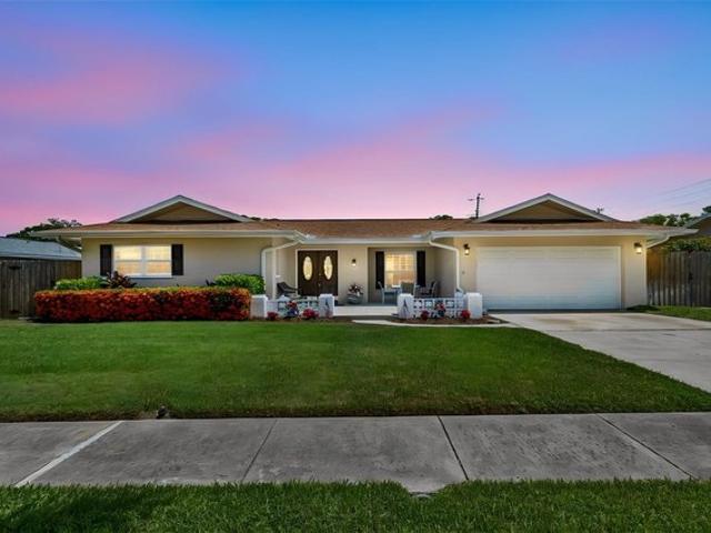 14006 Starboard Dr, Seminole, FL 33776