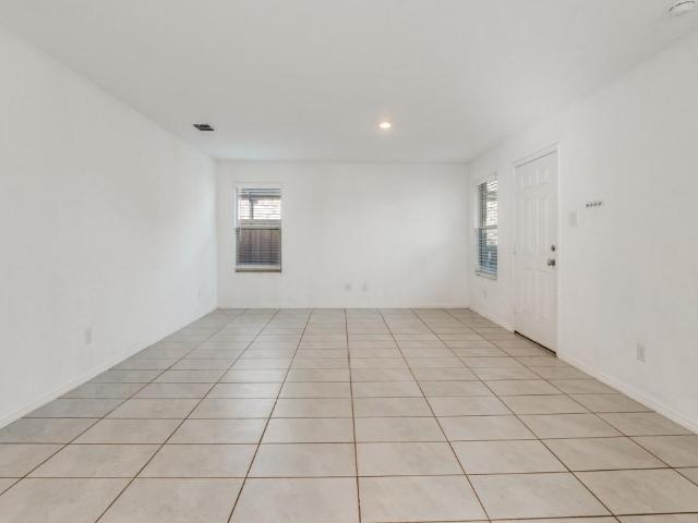 14008 Earlham Street