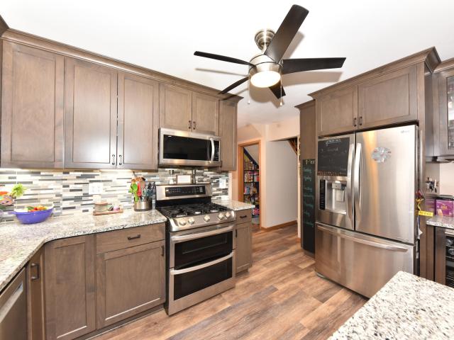1400 Manitowoc Ave