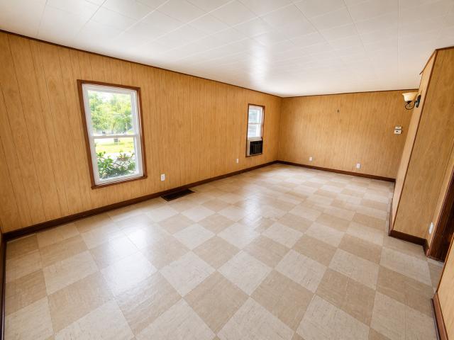 1400 Maple Road