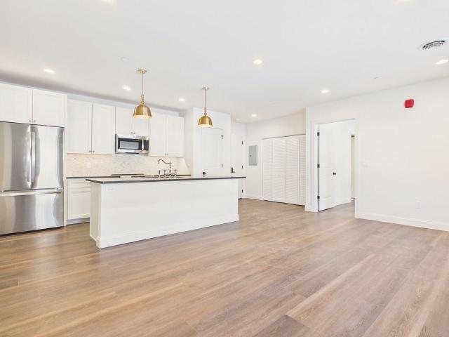 1400 Market St 2 Bedroom Apartment for Rent at 1400 Market St, Camp Hill, PA 17011