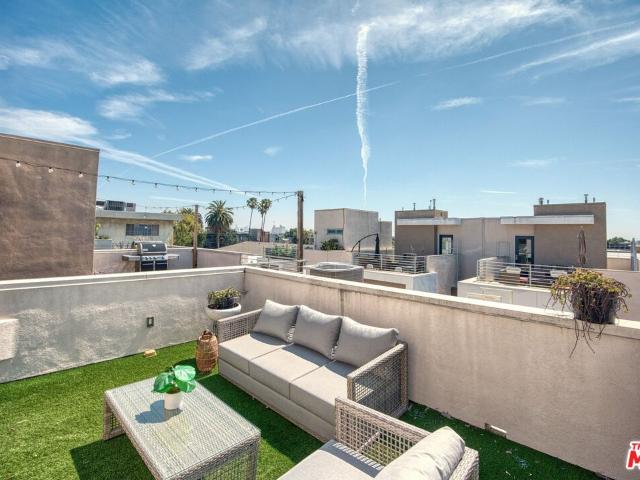 1400 N Fuller Ave, Unit 9, Los Angeles, CA 90046 | MLS #26668 | Compass