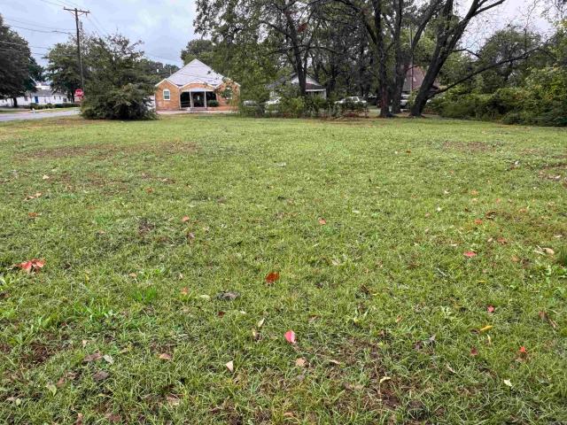 1400 N Magnolia St