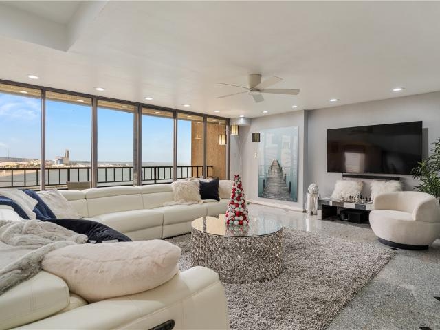 1400 Ocean Drive 1104A