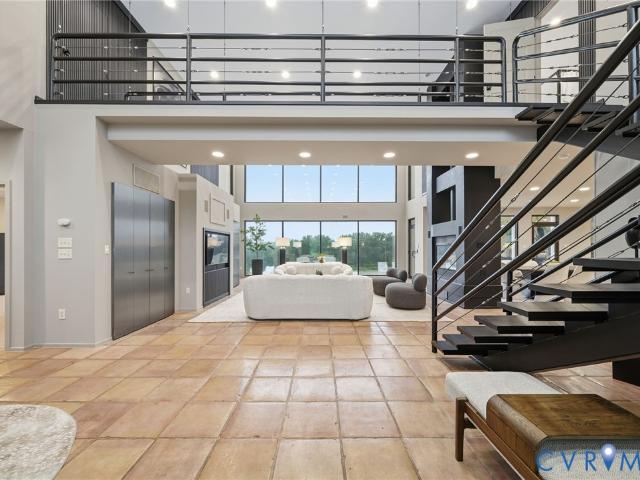1400 Aqua Vista Lane