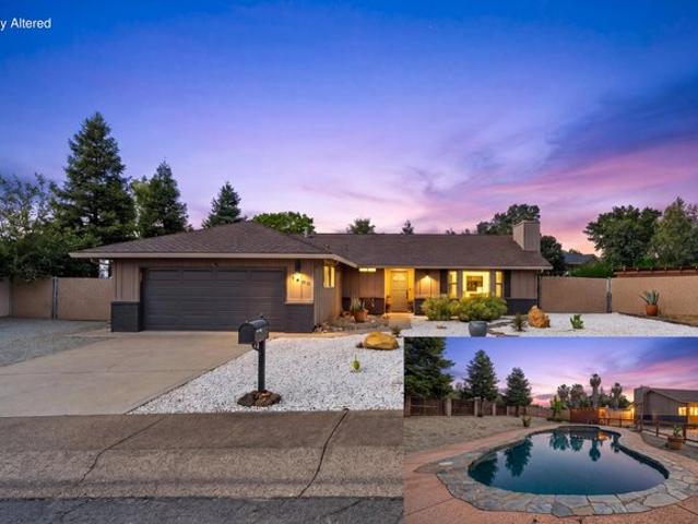 1400 Arroyo Manor Dr, Redding, CA 96003