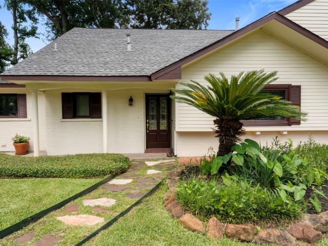 1400 Buttercup Lane