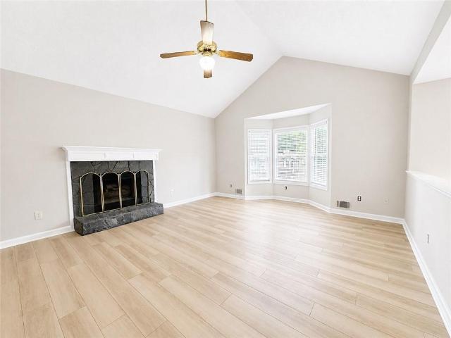 1400 Chalet Circle