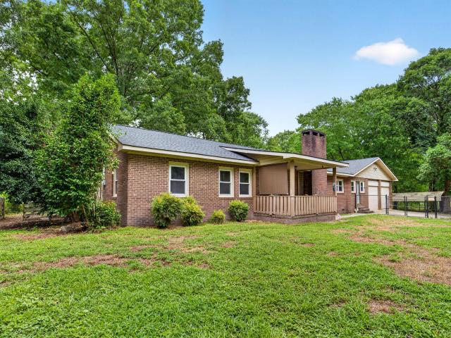 1400 Clyde Underwood Road