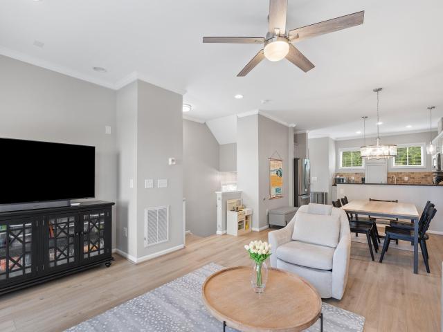 1400 Crafton Way
