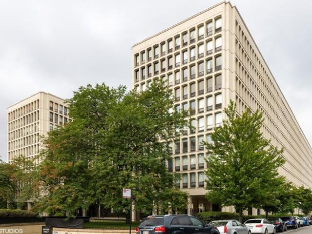 1400 E 55th Pl Apt 613S, Chicago, IL 60637