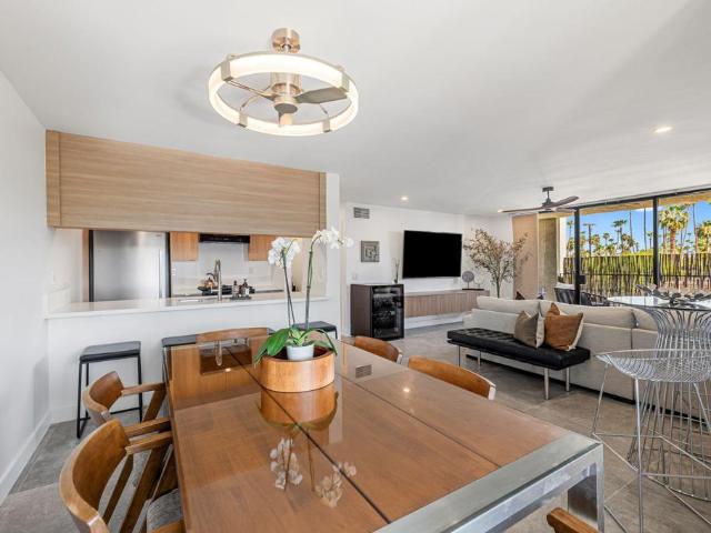 1400 E Palm Canyon Drive 214
