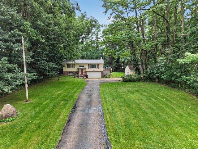 1400 Fairview Hwy, Charlotte, MI 48813
