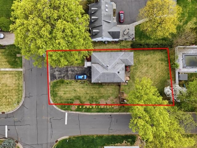 1400 Field Ave
