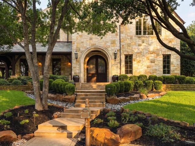 1400 Fountain Grass Court