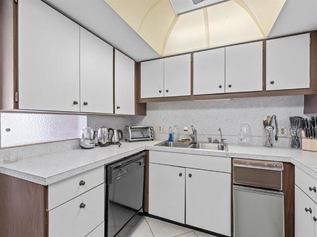1400 Gulf Blvd, Unit 806, Clearwater, FL 33767 | MLS #TB8464