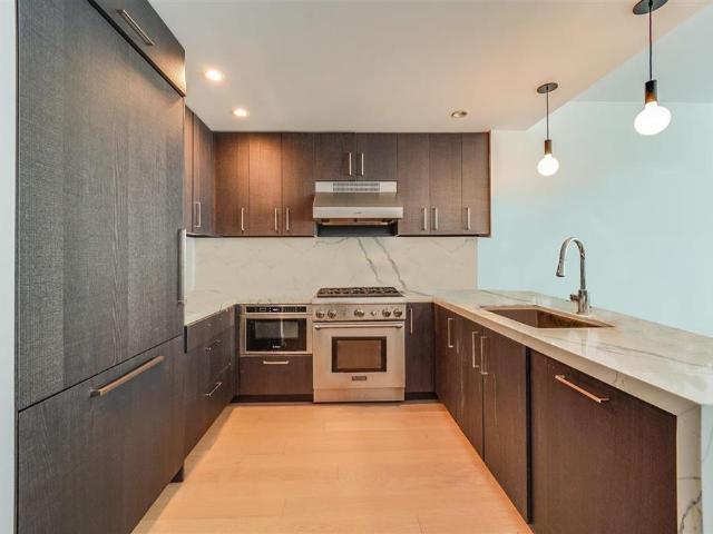 1400 Hudson St # 514