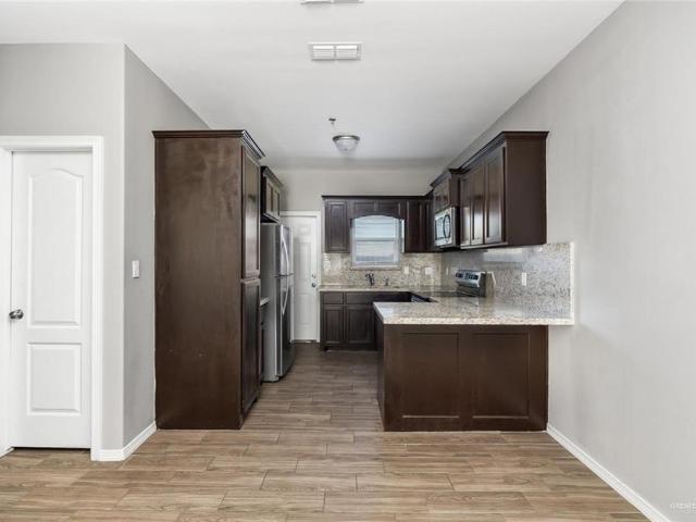 1400 Hummingbird Court 10