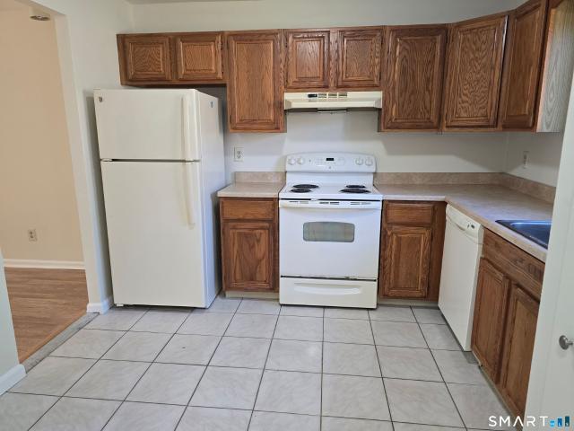 1400 Hartford Turnpike Unit 27, North Haven, US, CT