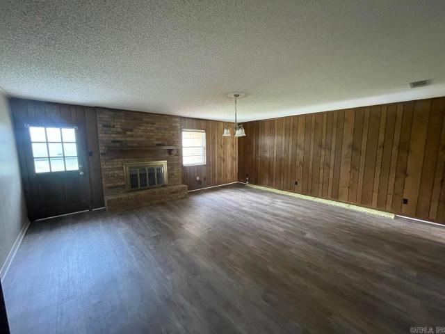 1400 Hawkwood Road