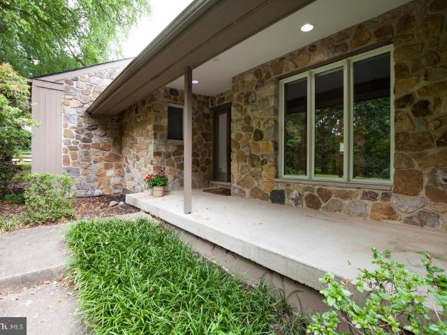 1400 Hickory Hill Rd