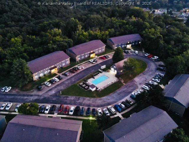 1400 Highland Dr, Saint Albans, WV 25177