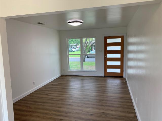 1400 Kamar Dr