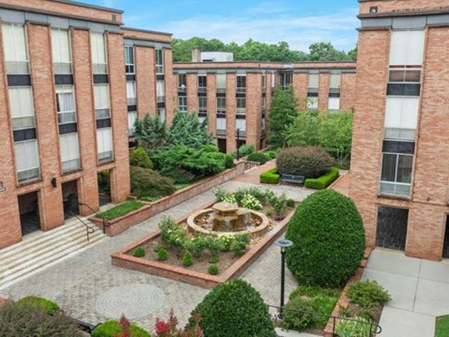1400 Kenesaw Ave Apt 31H, Knoxville, TN 37919