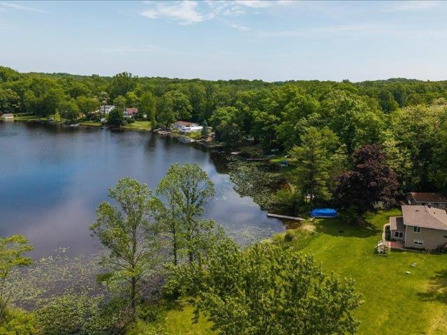 1400 Lakeview Drive