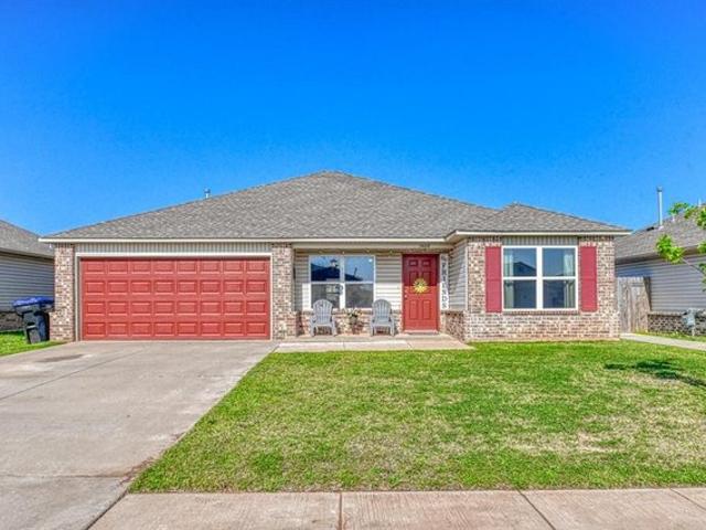 1400 Peridot Ln, Noble, OK 73068