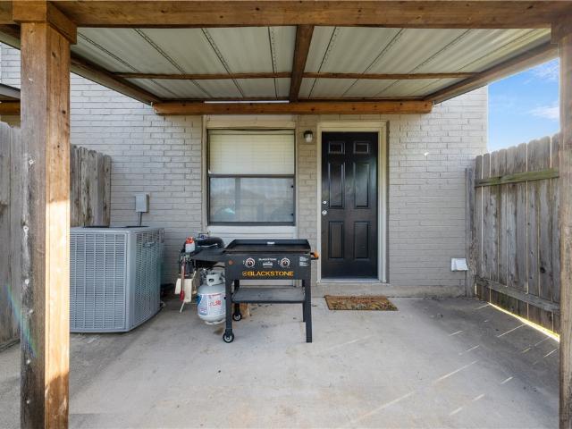 1400 Summit Street A