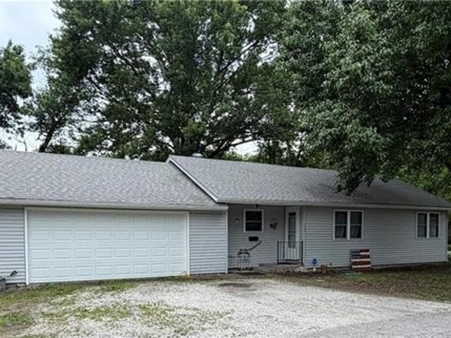 1400 S 12th St, Parsons, KS 67357