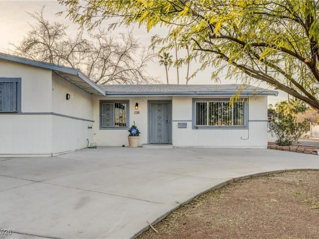 1400 S 17th St, Las Vegas, NV 89104 | Compass