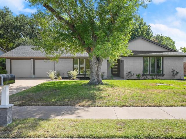 1400 S Meadows Dr
