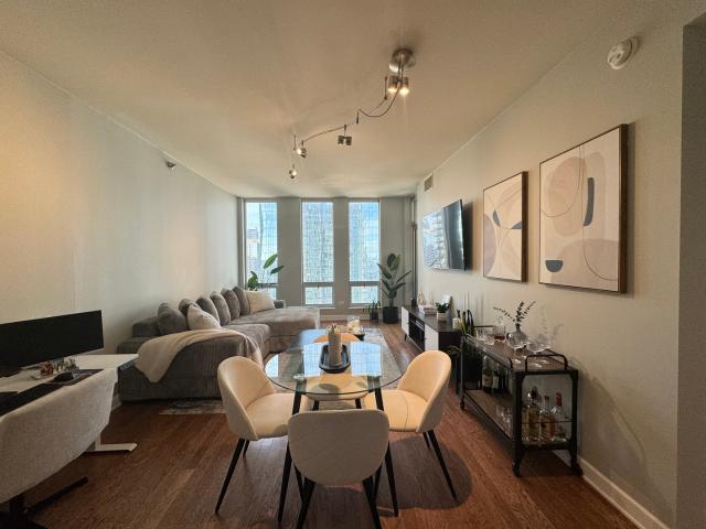 1400 S Michigan Avenue # 1805
