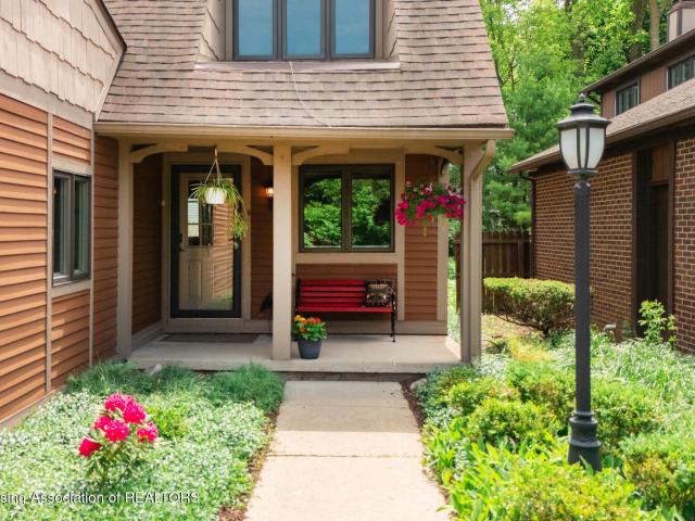 1400 Somerset Close