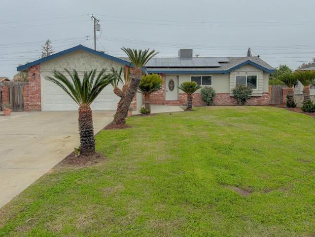 1400 W Oakland Ave, Tulare, CA 93274 | MLS #640785 | Compass