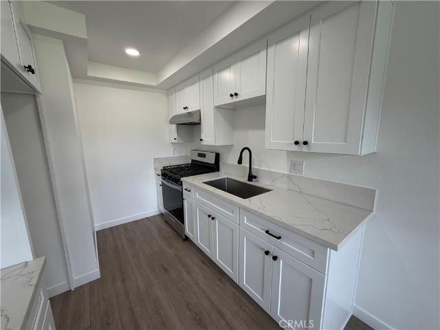 1400 W Warner Avenue 41