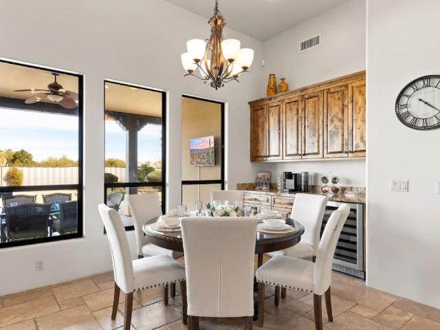 14010 e desert vista trail