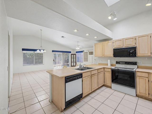 14012 W Fire Mesa Trail, Surprise, AZ 85374 | MLS #7018