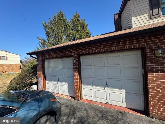 14017 Manor Road