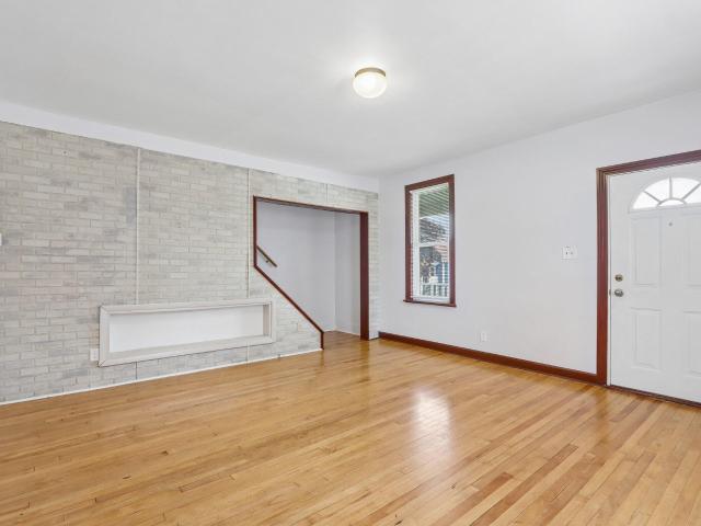 1401 Manitoba Ave