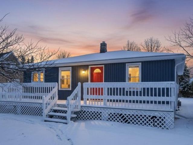 1401 Meadowbrook Blvd, Mount Pleasant, WI 53405