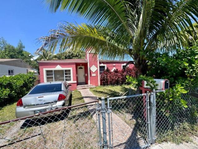 1401 NW 24th St, Miami, FL 33142