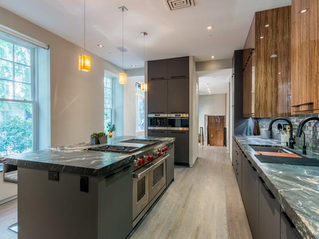 1401 N Astor Street