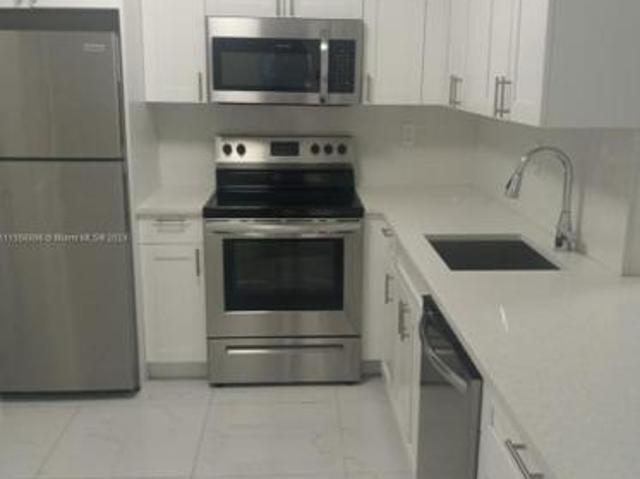 1401 NE 191st St #D207, Miami, FL 33179