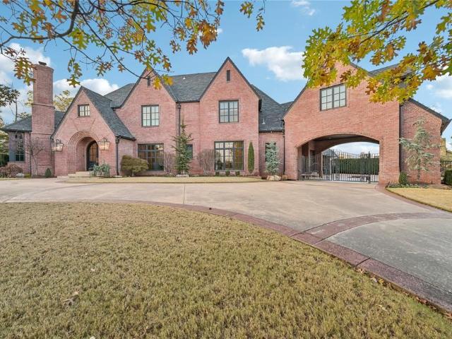 1401 Oak Tree Drive, Edmond, US, OK