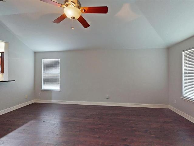 1401 Oak Hollow Lane