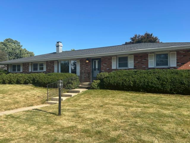 1401 Bird Court